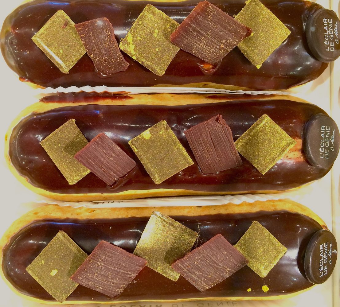 Eclairs: The Pastry Chefs' Plaything - Dorie Greenspan